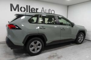 Zaļš Toyota RAV4 2023 Viļņa, ar dzinēja tilpumu 2.50 L un nobraukumu 150 tūkst. km par 26900 €, foto 3 vietnē AUTOMOTO.COM.LV