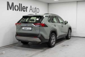 Zaļš Toyota RAV4 2023 Viļņa, ar dzinēja tilpumu 2.50 L un nobraukumu 150 tūkst. km par 26900 €, foto 4 vietnē AUTOMOTO.COM.LV