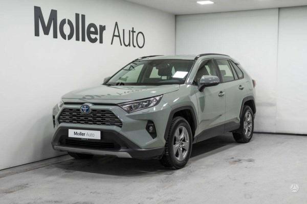 Zaļš Toyota RAV4 2023 Viļņa, ar dzinēja tilpumu 2.50 L un nobraukumu 150 tūkst. km par 26900 €, foto 1 vietnē AUTOMOTO.COM.LV