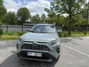 Zaļš Toyota RAV4 2024 Rīga, ar dzinēja tilpumu 2.50 L un nobraukumu 8 tūkst. km par 8700 €, foto 2 vietnē AUTOMOTO.COM.LV