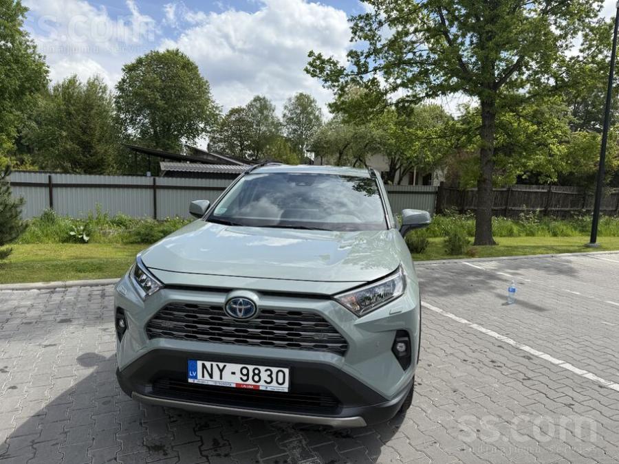 Zaļš Toyota RAV4 2024 Rīga, ar dzinēja tilpumu 2.50 L un nobraukumu 8 tūkst. km par 8700 €, foto 2 vietnē AUTOMOTO.COM.LV