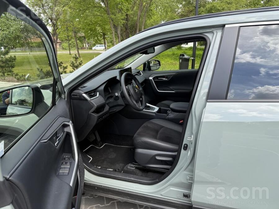 Zaļš Toyota RAV4 2024 Rīga, ar dzinēja tilpumu 2.50 L un nobraukumu 8 tūkst. km par 8700 €, foto 9 vietnē AUTOMOTO.COM.LV