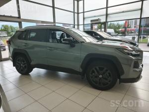 Зеленый Тойота РАВ 4 2024 в Рига, объемом двигателя 2.50 л и пробегом 55 тыс. км за 37900 €, фото 8 на AUTOMOTO.COM.LV