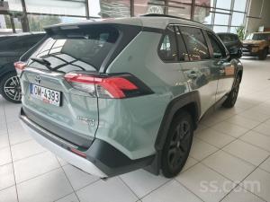 Зеленый Тойота РАВ 4 2024 в Рига, объемом двигателя 2.50 л и пробегом 55 тыс. км за 37900 €, фото 10 на AUTOMOTO.COM.LV