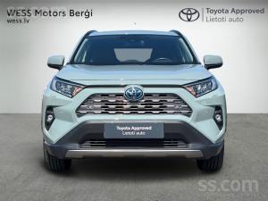 Green Toyota RAV4 2024 in Riga, with an engine capacity of 2.50 L and mileage of 51 thousand km for 38990 €, photo 6 on AUTOMOTO.COM.LV