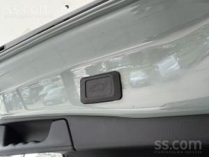 Green Toyota RAV4 2024 in Riga, with an engine capacity of 2.50 L and mileage of 73 thousand km for 36990 €, photo 28 on AUTOMOTO.COM.LV