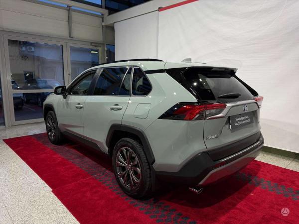 Zaļš Toyota RAV4 2025 Šauļi, ar dzinēja tilpumu 2.49 L un nobraukumu 16 tūkst. km par 37900 €, foto 4 vietnē AUTOMOTO.COM.LV