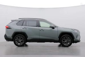 Green Toyota RAV4 2025 in Vilnius, with an engine capacity of 2.49 L and mileage of 9 thousand km for 41900 €, photo 16 on AUTOMOTO.COM.LV
