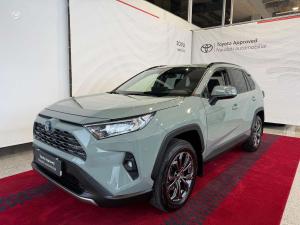 Zaļš Toyota RAV4 2025 Šauļi, ar dzinēja tilpumu 2.49 L un nobraukumu 16 tūkst. km par 38500 €, foto  vietnē AUTOMOTO.COM.LV