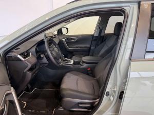 Zaļš Toyota RAV4 2025 Šauļi, ar dzinēja tilpumu 2.49 L un nobraukumu 16 tūkst. km par 38500 €, foto 7 vietnē AUTOMOTO.COM.LV
