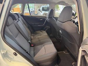 Zaļš Toyota RAV4 2025 Šauļi, ar dzinēja tilpumu 2.49 L un nobraukumu 16 tūkst. km par 38500 €, foto 9 vietnē AUTOMOTO.COM.LV