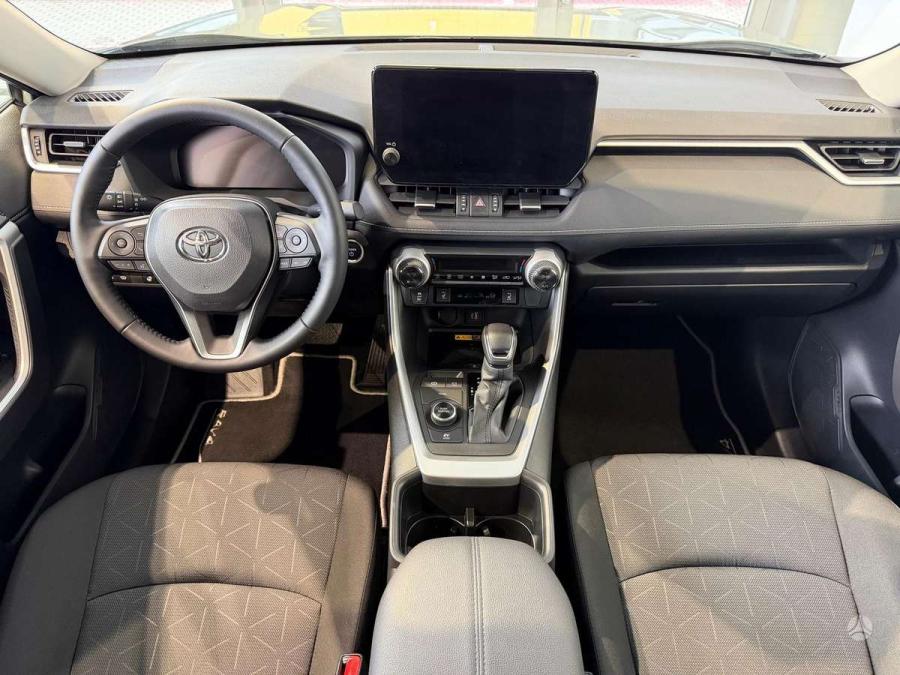 Zaļš Toyota RAV4 2025 Šauļi, ar dzinēja tilpumu 2.49 L un nobraukumu 16 tūkst. km par 38500 €, foto 17 vietnē AUTOMOTO.COM.LV