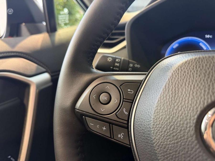 Zaļš Toyota RAV4 2025 Šauļi, ar dzinēja tilpumu 2.49 L un nobraukumu 16 tūkst. km par 38500 €, foto 19 vietnē AUTOMOTO.COM.LV