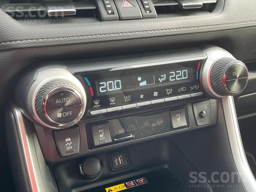 Зеленый Тойота РАВ 4 2025 в Рига, объемом двигателя 2.50 л и пробегом 22 тыс. км за 38490 €, фото 16 на AUTOMOTO.COM.LV