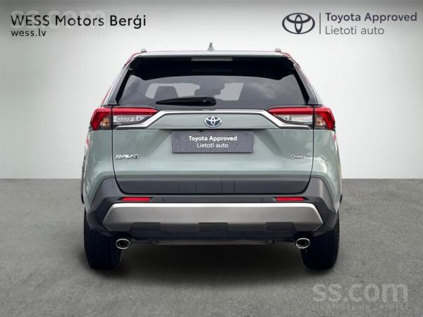 Zaļš Toyota RAV4 2025 Rīga, ar dzinēja tilpumu 2.50 L un nobraukumu 22 tūkst. km par 38490 €, foto 5 vietnē AUTOMOTO.COM.LV