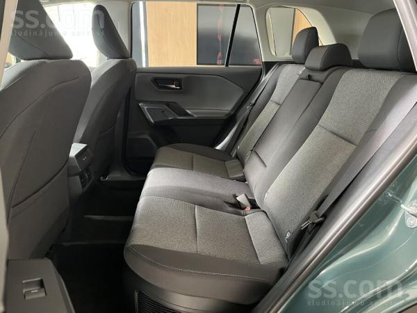 Zaļš Toyota RAV4 2026 Ventspils, ar dzinēja tilpumu 2.50 L un nobraukumu 10 tūkst. km par 41690 €, foto 6 vietnē AUTOMOTO.COM.LV