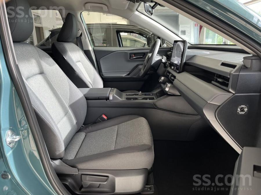 Zaļš Toyota RAV4 2026 Ventspils, ar dzinēja tilpumu 2.50 L un nobraukumu 10 tūkst. km par 41690 €, foto 8 vietnē AUTOMOTO.COM.LV