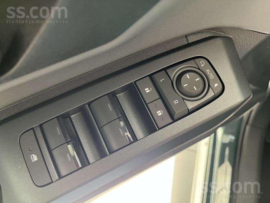 Zaļš Toyota RAV4 2026 Ventspils, ar dzinēja tilpumu 2.50 L un nobraukumu 10 tūkst. km par 41690 €, foto 10 vietnē AUTOMOTO.COM.LV