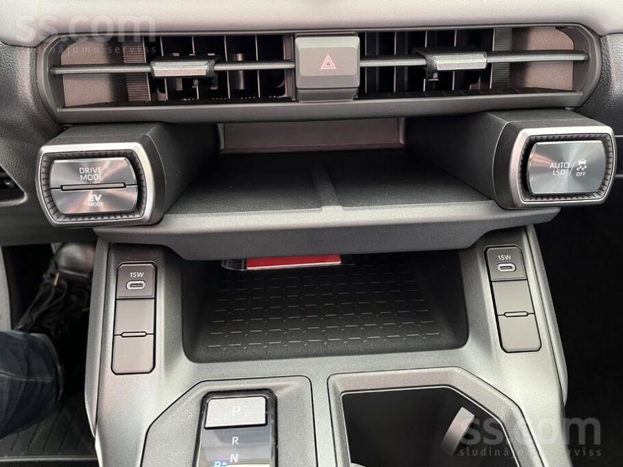 Zaļš Toyota RAV4 2026 Ventspils, ar dzinēja tilpumu 2.50 L un nobraukumu 10 tūkst. km par 41690 €, foto 17 vietnē AUTOMOTO.COM.LV
