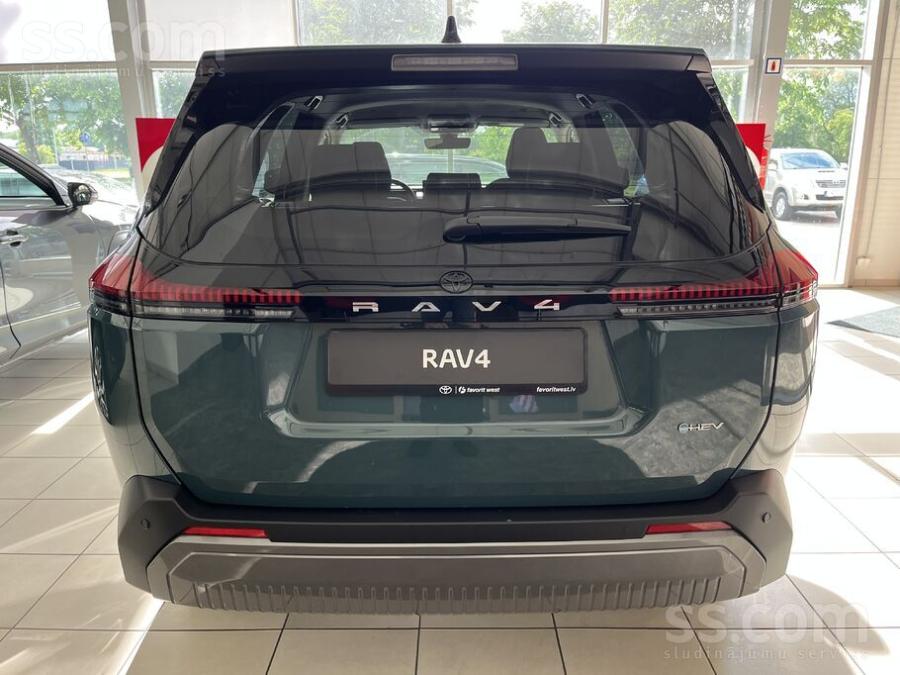Zaļš Toyota RAV4 2026 Ventspils, ar dzinēja tilpumu 2.50 L un nobraukumu 10 tūkst. km par 41690 €, foto 23 vietnē AUTOMOTO.COM.LV