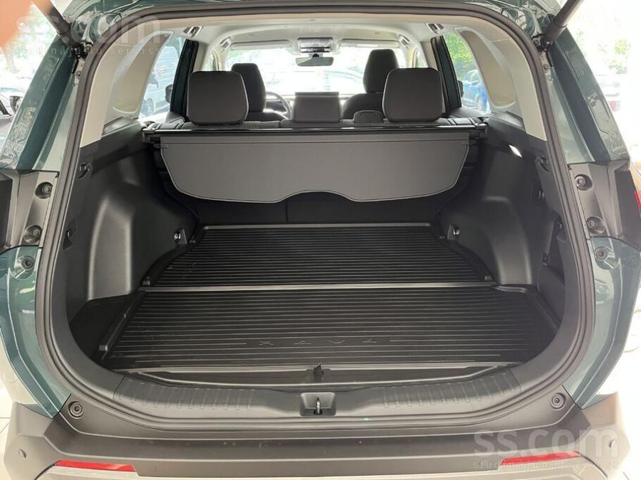Zaļš Toyota RAV4 2026 Ventspils, ar dzinēja tilpumu 2.50 L un nobraukumu 10 tūkst. km par 41690 €, foto 24 vietnē AUTOMOTO.COM.LV