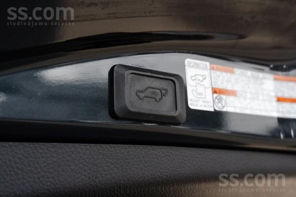 Zaļš Toyota RAV4 2018 Rīga, ar dzinēja tilpumu 2.40 L un nobraukumu 103 tūkst. km par 18900 €, foto 9 vietnē AUTOMOTO.COM.LV