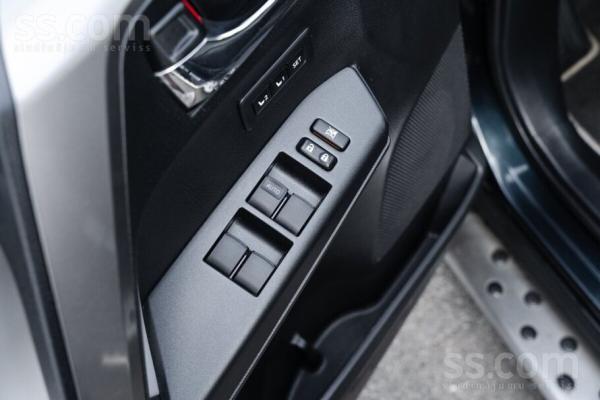 Zaļš Toyota RAV4 2018 Rīga, ar dzinēja tilpumu 2.40 L un nobraukumu 103 tūkst. km par 18900 €, foto 11 vietnē AUTOMOTO.COM.LV