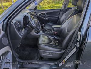 Zaļš Toyota RAV4 2006 Pērnava, ar dzinēja tilpumu 2.20 L un nobraukumu 316 tūkst. km par 3600 €, foto 10 vietnē AUTOMOTO.COM.LV