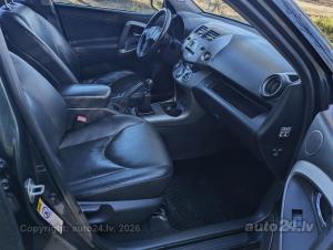Zaļš Toyota RAV4 2006 Pērnava, ar dzinēja tilpumu 2.20 L un nobraukumu 316 tūkst. km par 3600 €, foto 12 vietnē AUTOMOTO.COM.LV