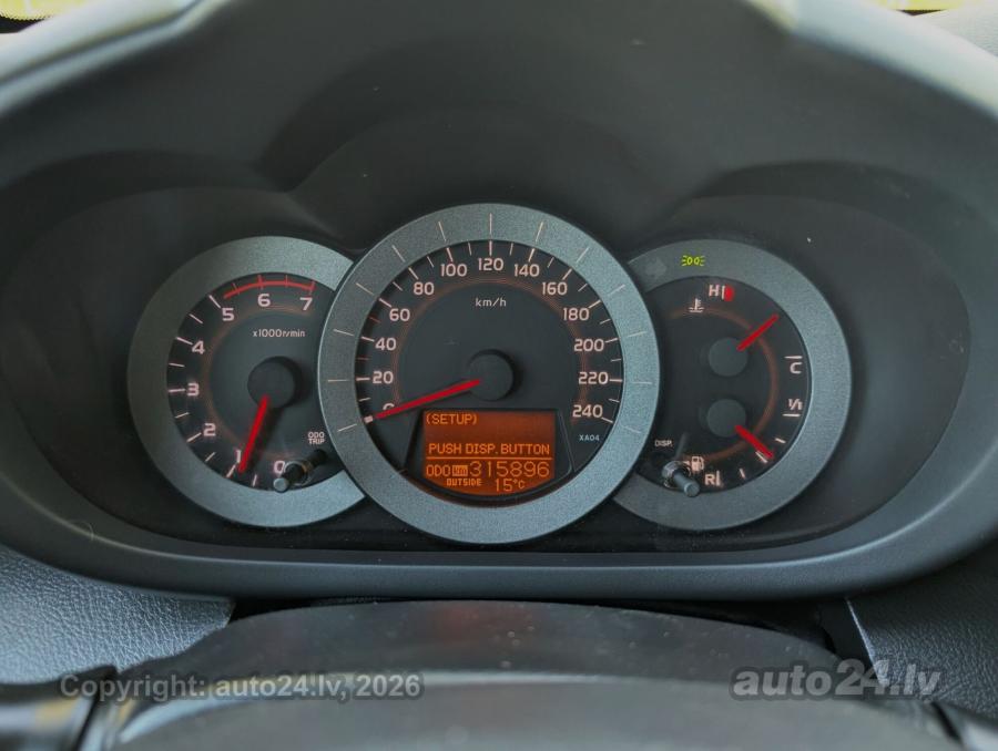 Zaļš Toyota RAV4 2006 Pērnava, ar dzinēja tilpumu 2.20 L un nobraukumu 316 tūkst. km par 3600 €, foto 15 vietnē AUTOMOTO.COM.LV
