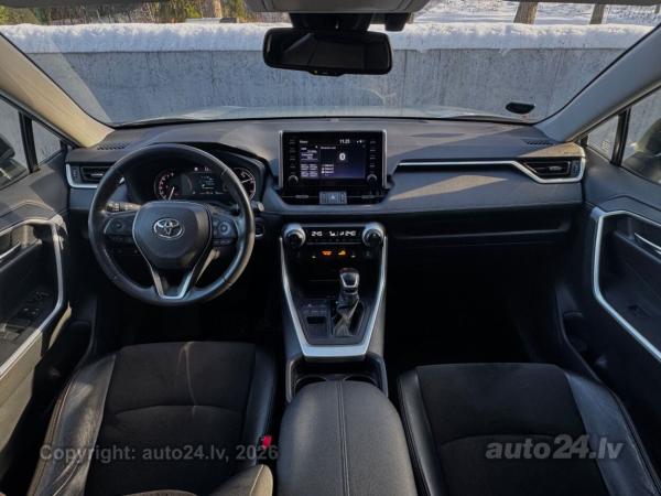 Zaļš Toyota RAV4 2019 Tallina, ar dzinēja tilpumu 2.00 L un nobraukumu 107 tūkst. km par 22500 €, foto 8 vietnē AUTOMOTO.COM.LV