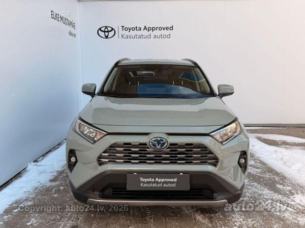 Zaļš Toyota RAV4 2022 Tallina, ar dzinēja tilpumu 2.49 L un nobraukumu 44 tūkst. km par 28995 €, foto 5 vietnē AUTOMOTO.COM.LV