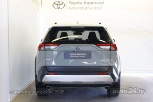 Zaļš Toyota RAV4 2023 Tallina, ar dzinēja tilpumu 2.49 L un nobraukumu 34 tūkst. km par 37500 €, foto 5 vietnē AUTOMOTO.COM.LV