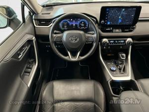 Zaļš Toyota RAV4 2023 Pērnava, ar dzinēja tilpumu 2.50 L un nobraukumu 42 tūkst. km par 36990 €, foto 10 vietnē AUTOMOTO.COM.LV
