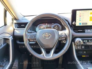 Green Toyota RAV4 2023 in Tallinn, with an engine capacity of 2.49 L and mileage of 74 thousand km for 36995 €, photo 10 on AUTOMOTO.COM.LV
