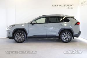 Zaļš Toyota RAV4 2025 Tallina, ar dzinēja tilpumu 2.49 L un nobraukumu 19 tūkst. km par 38900 €, foto 4 vietnē AUTOMOTO.COM.LV