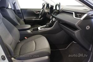 Zaļš Toyota RAV4 2025 Tallina, ar dzinēja tilpumu 2.49 L un nobraukumu 19 tūkst. km par 38900 €, foto 7 vietnē AUTOMOTO.COM.LV