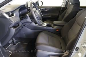 Zaļš Toyota RAV4 2025 Tallina, ar dzinēja tilpumu 2.49 L un nobraukumu 19 tūkst. km par 38900 €, foto 12 vietnē AUTOMOTO.COM.LV