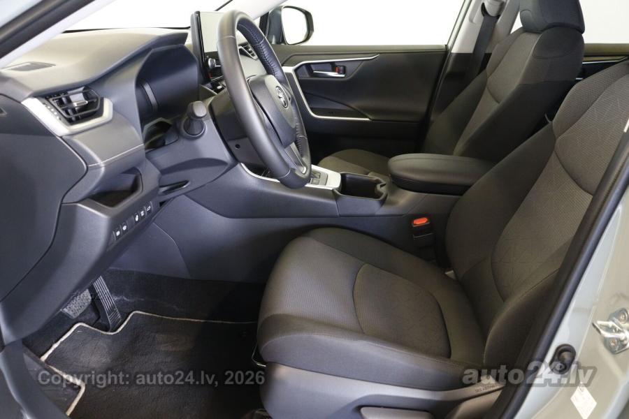 Zaļš Toyota RAV4 2025 Tallina, ar dzinēja tilpumu 2.49 L un nobraukumu 19 tūkst. km par 38900 €, foto 12 vietnē AUTOMOTO.COM.LV