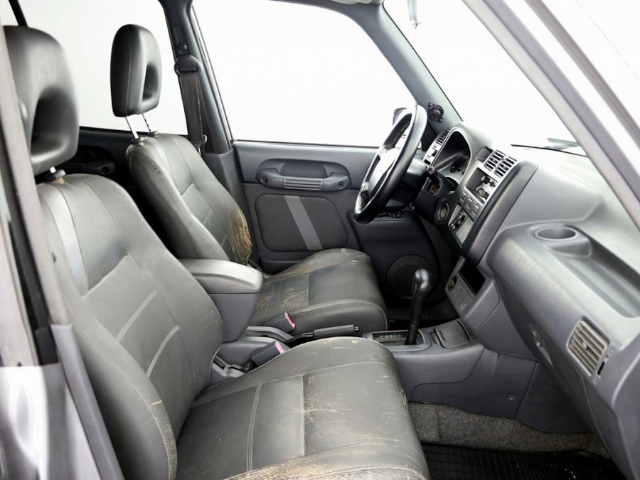 Grey Toyota RAV4 1996 in Tallinn, with an engine capacity of 2.00 L and mileage of 464 thousand km for 1499 €, photo 14 on AUTOMOTO.COM.LV