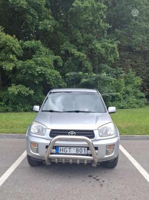 Pelēks Toyota RAV4 2002 Kauņa, ar dzinēja tilpumu 2.00 L un nobraukumu 200 tūkst. km par 2500 €, foto 11 vietnē AUTOMOTO.COM.LV