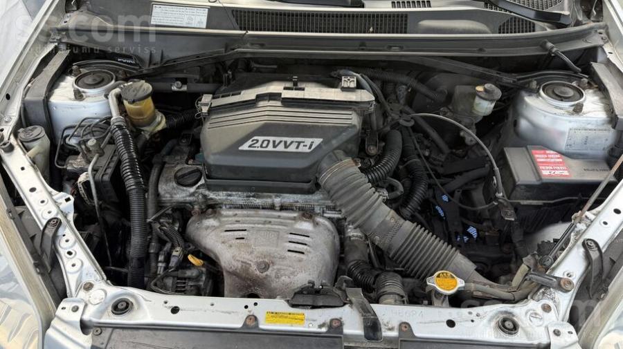Grey Toyota RAV4 2002 in Liepaja, with an engine capacity of 2.00 L and mileage of 290 thousand km for 4250 €, photo 16 on AUTOMOTO.COM.LV