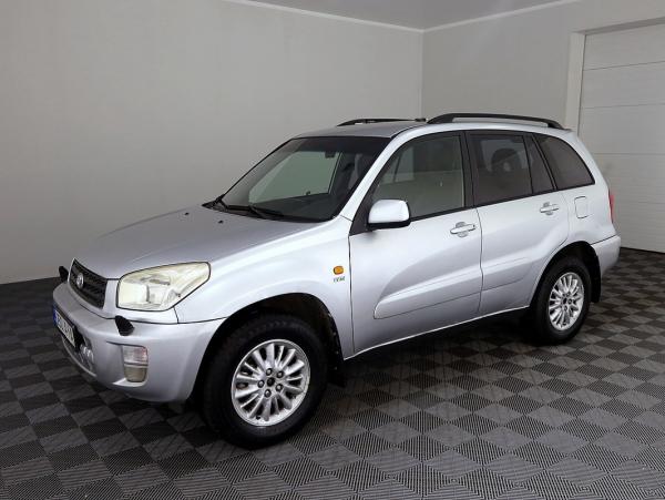 Grey Toyota RAV4 2002 in Tallinn, with an engine capacity of 2.00 L and mileage of 359 thousand km for 1399 €, photo 10 on AUTOMOTO.COM.LV