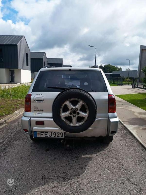 Тойота РАВ 4 2002 в Аникщяй на AUTOMOTO.COM.LV Серый Тойота РАВ 4 2002 в Аникщяй, объемом двигателя 2.00 л и пробегом 431 тыс. км за 1750 €, фото 7 на AUTOMOTO.COM.LV