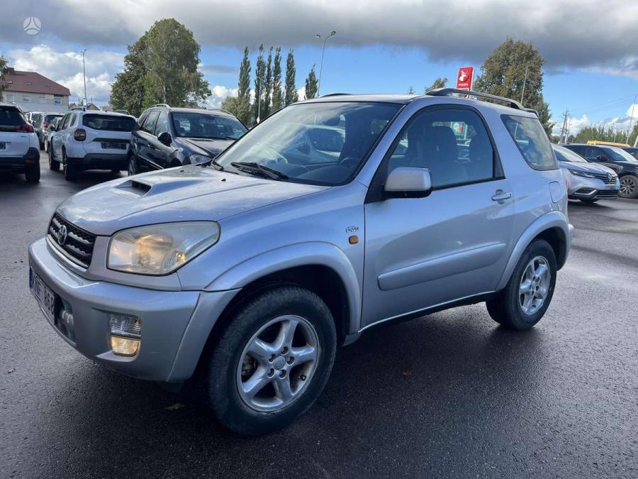 Pelēks Toyota RAV4 2002 Tauragė, ar dzinēja tilpumu 2.00 L un nobraukumu 182 tūkst. km par 3100 €, foto 1 vietnē AUTOMOTO.COM.LV