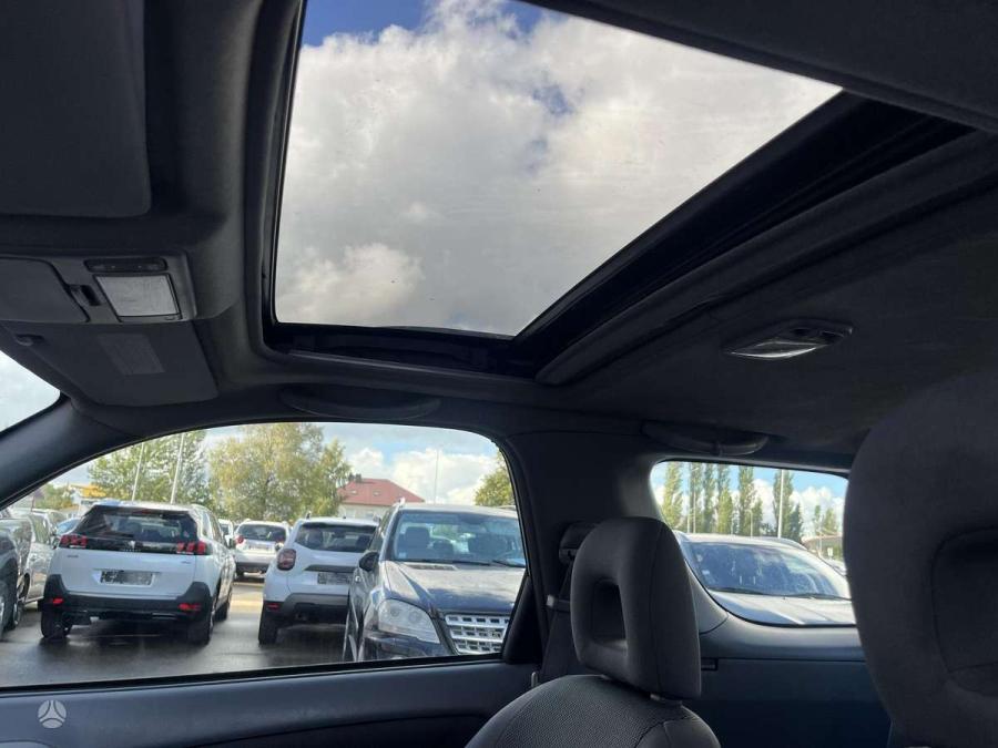 Pelēks Toyota RAV4 2002 Tauragė, ar dzinēja tilpumu 2.00 L un nobraukumu 182 tūkst. km par 3100 €, foto 9 vietnē AUTOMOTO.COM.LV