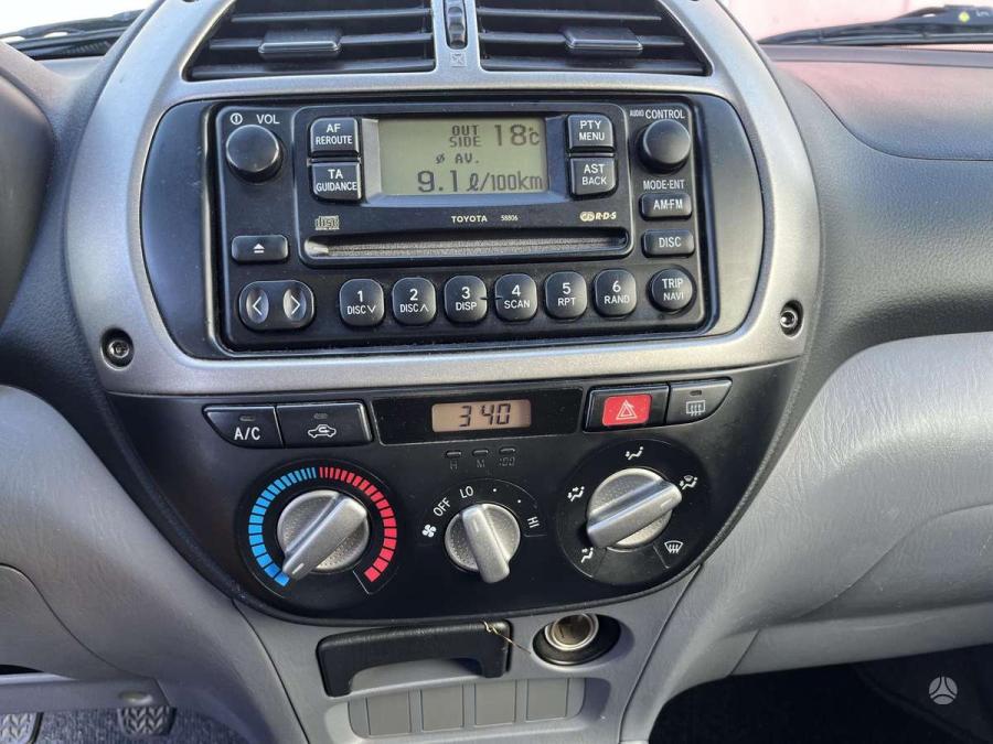 Pelēks Toyota RAV4 2002 Tauragė, ar dzinēja tilpumu 2.00 L un nobraukumu 182 tūkst. km par 3100 €, foto 15 vietnē AUTOMOTO.COM.LV