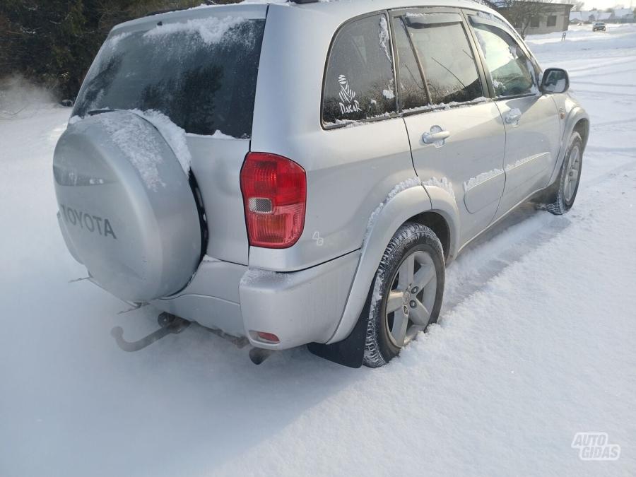 Серый Тойота РАВ 4 2003 в Паневежис, объемом двигателя 2.00 л и пробегом 290 тыс. км за 2500 €, фото 4 на AUTOMOTO.COM.LV