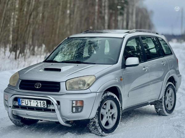 Grey Toyota RAV4 2003 in Radviliskis, with an engine capacity of 2.00 L and mileage of 340 thousand km for 2350 €, photo 1 on AUTOMOTO.COM.LV