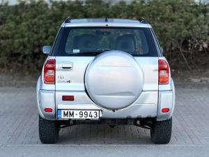 Grey Toyota RAV4 2003 in Riga, with an engine capacity of 2.00 L and mileage of 171 thousand km for 2990 €, photo 7 on AUTOMOTO.COM.LV